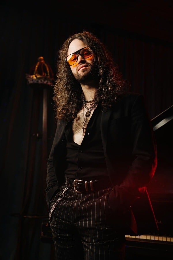 Dan Byrne : "She's The Devil" - Rock Metal Mag